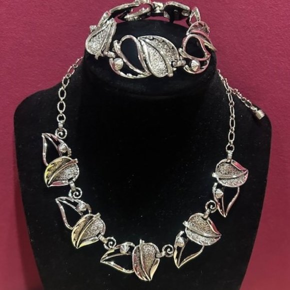 Sarah Coventry | Jewelry | Sarah Coventry Silver Tone Leaf ...